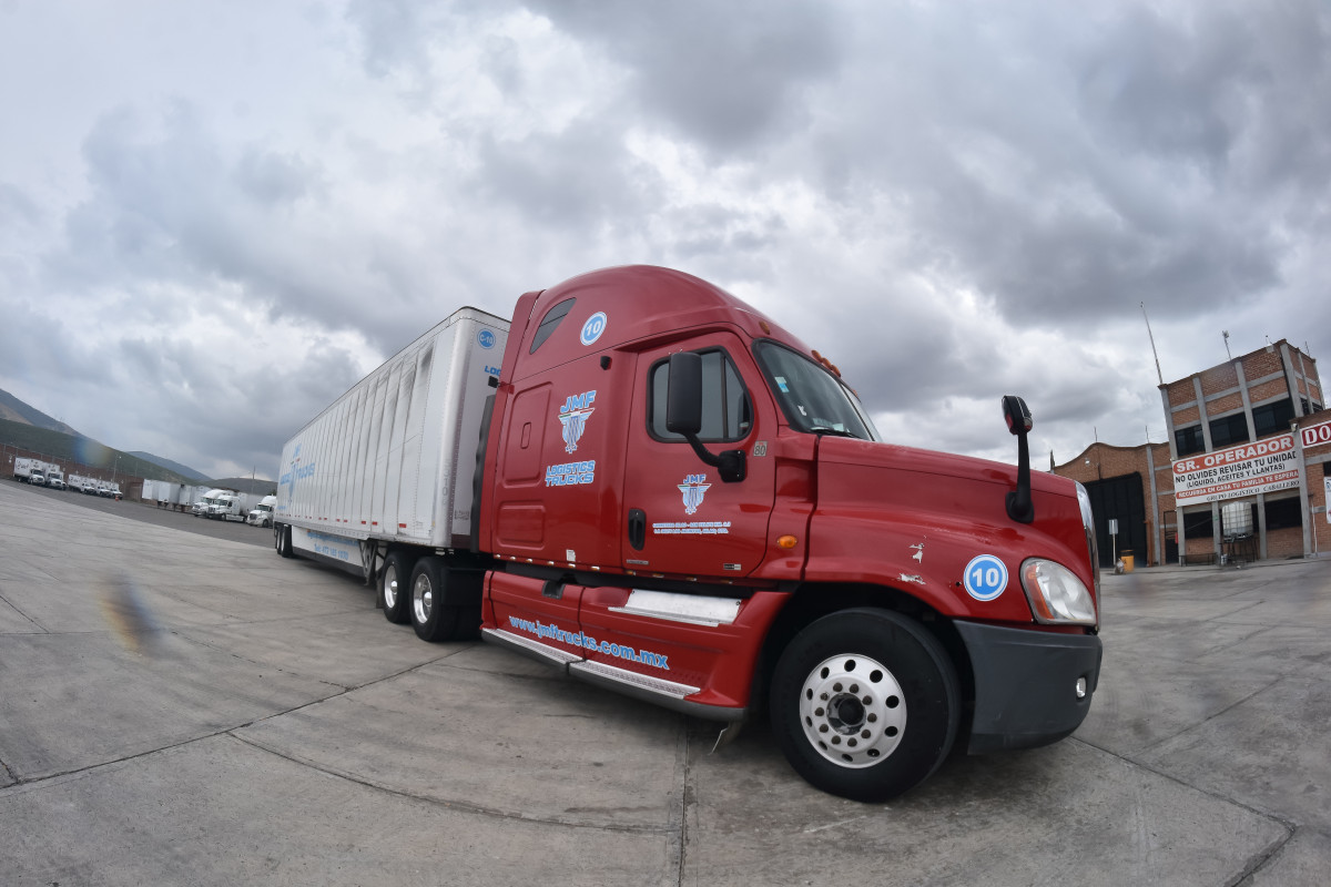 JMF Logistics Trucks – JMF Logistics Trucks